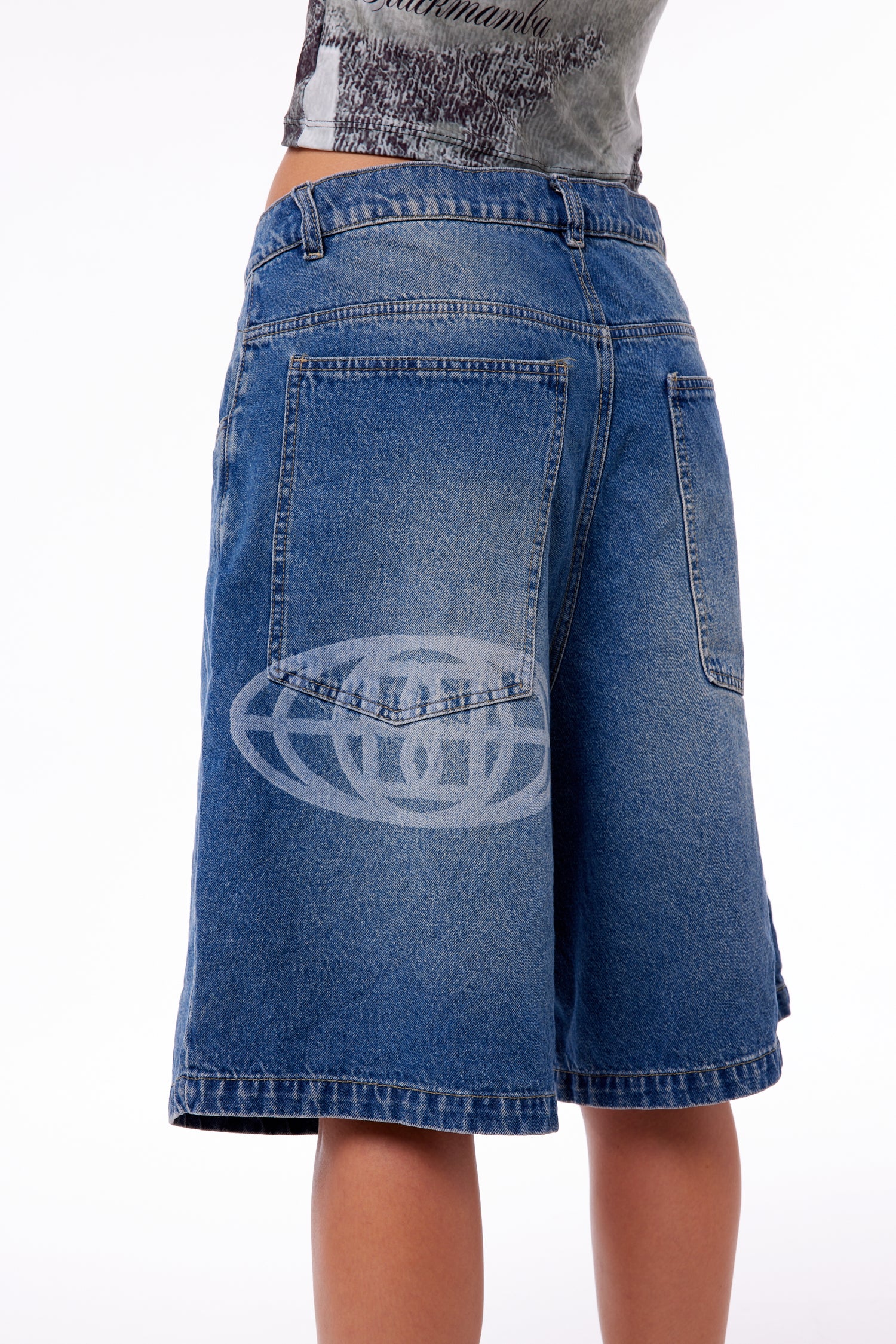 ESSENTIALS – BLACKMAMBA