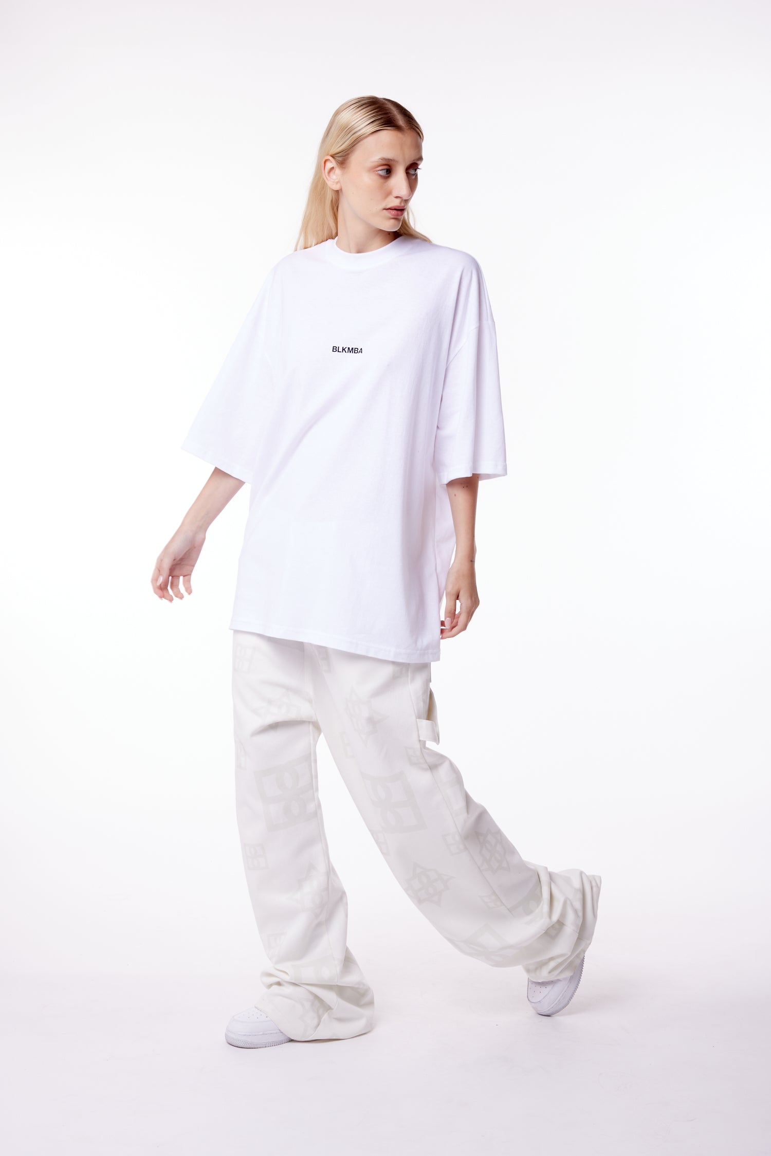 ESSENTIALS – BLACKMAMBA